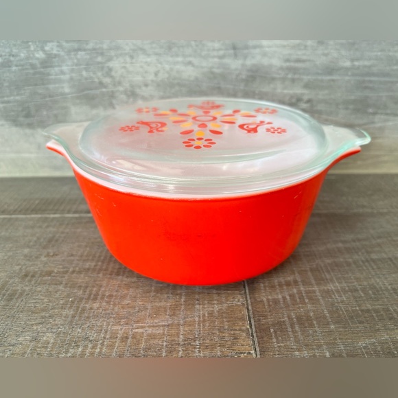 Pyrex | Dining | Vintage Pyrex Friendship Birds Casserole Dish Solid ...